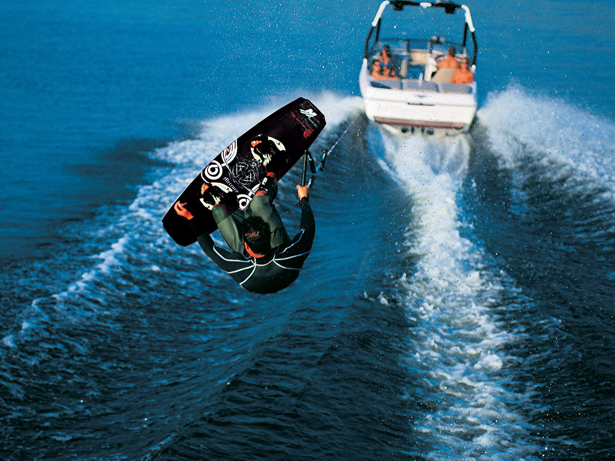 Location Bateau Marseille Vieux-Port - Le Wakeboard